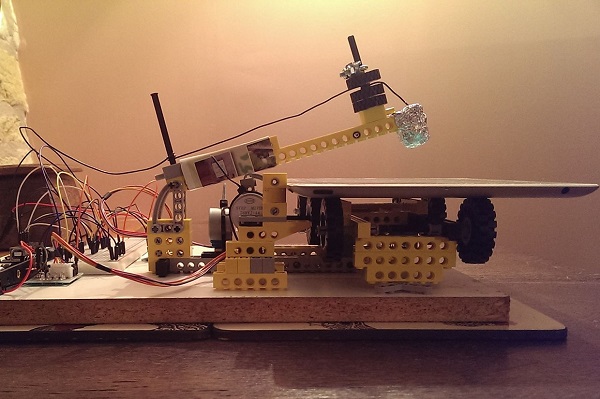 LEGO Technics Arduino Robot 3 - Walyou