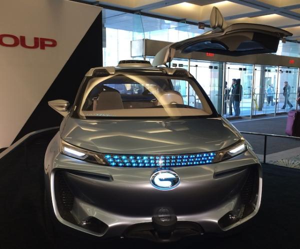 10 Incredible Futuristic Cars Designs | Walyou